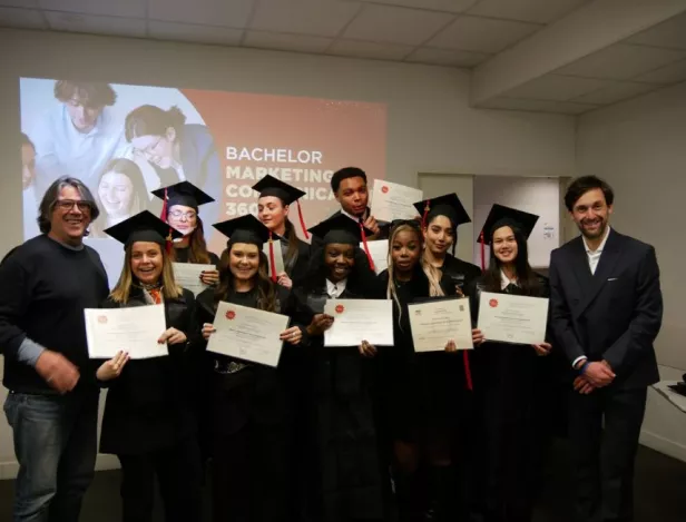 Une remise de diplômes inoubliable à nos étudiants ! - Actualité PARIS OUEST - Isifa Plus Values